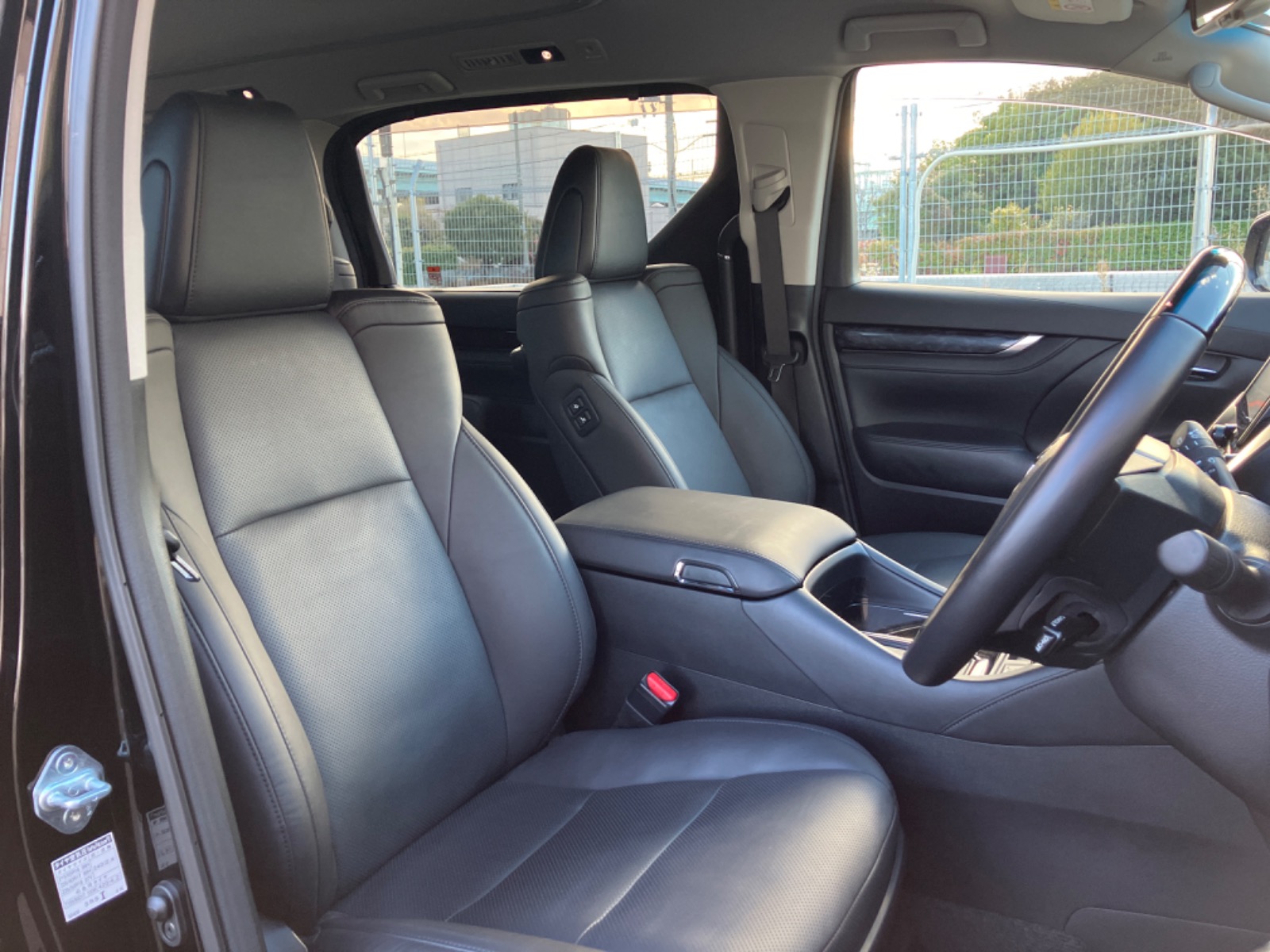 トヨタ アルファード S"C パッケージ" GAS 2.5L 2WD(7人乗り) ガソリン 2022年式 ブラック [2447]の詳細｜【KINTO ONE(中古車)】トヨタの中古車サブスク ...