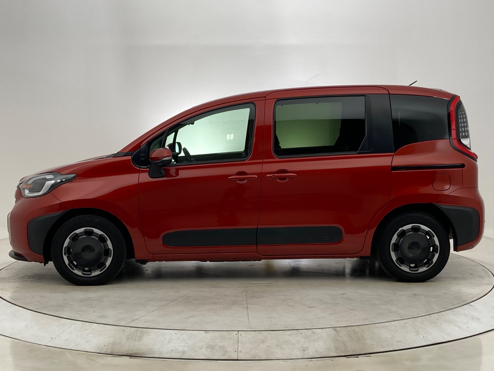 トヨタ シエンタ Z HEV 1.5L 2WD(5人乗り) ハイブリッド 2022年式 スカーレットメタリック [2142]の詳細｜【KINTO ONE(中古車)】トヨタの中古車サブスク（フル ...